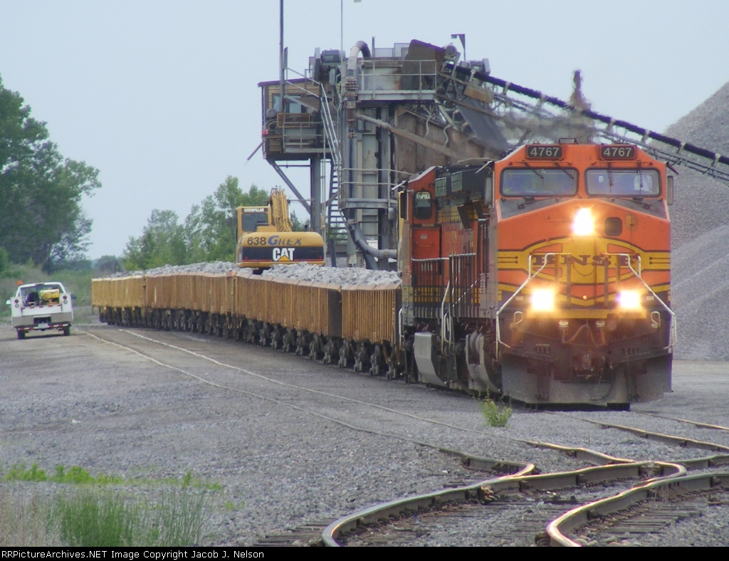 BNSF 4767